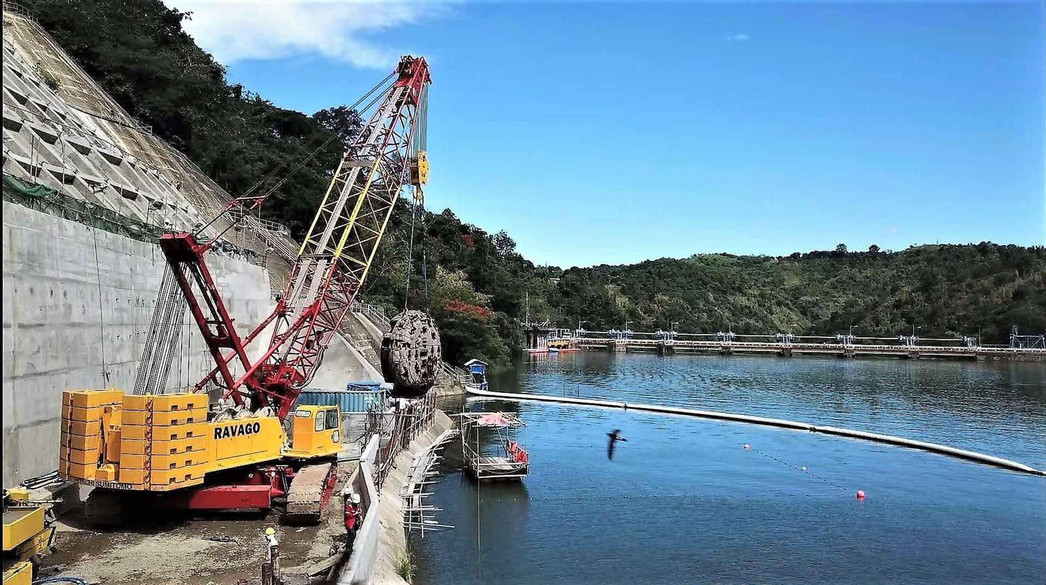 Crane Rental Philippines | RAVAGO Equipments